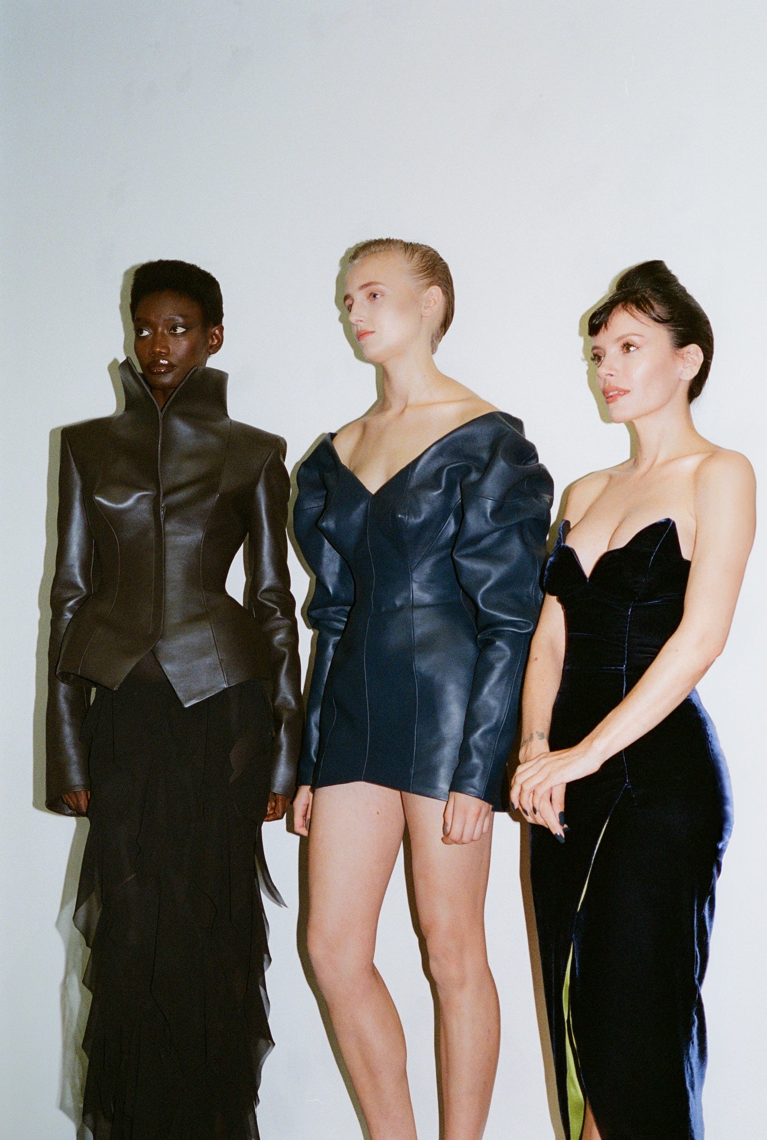 16 Looks